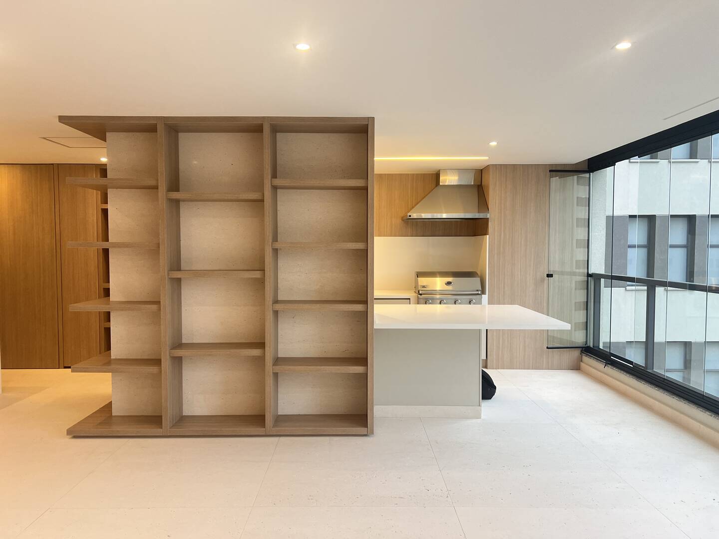 APARTAMENTO CANVAS COM VARANDA DUPLA - 1166